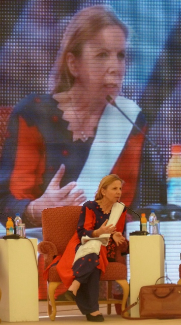 Victoria Schofield - The Round Table